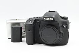 Canon EOS 7D 18MP Digital SLR Camera Body